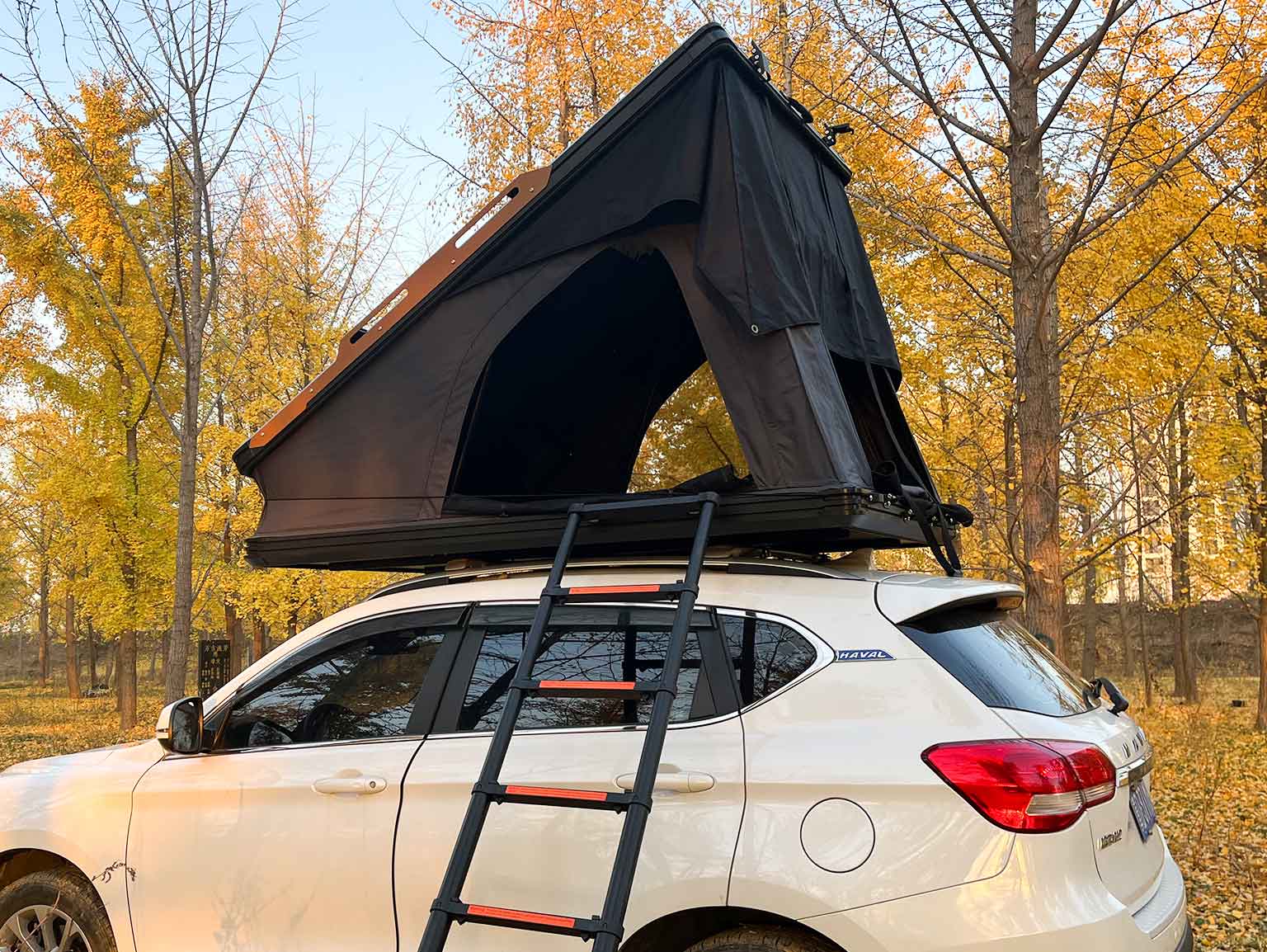 The Advantages of High-End Hard Shell Roof Top Tents - 171 outdoor