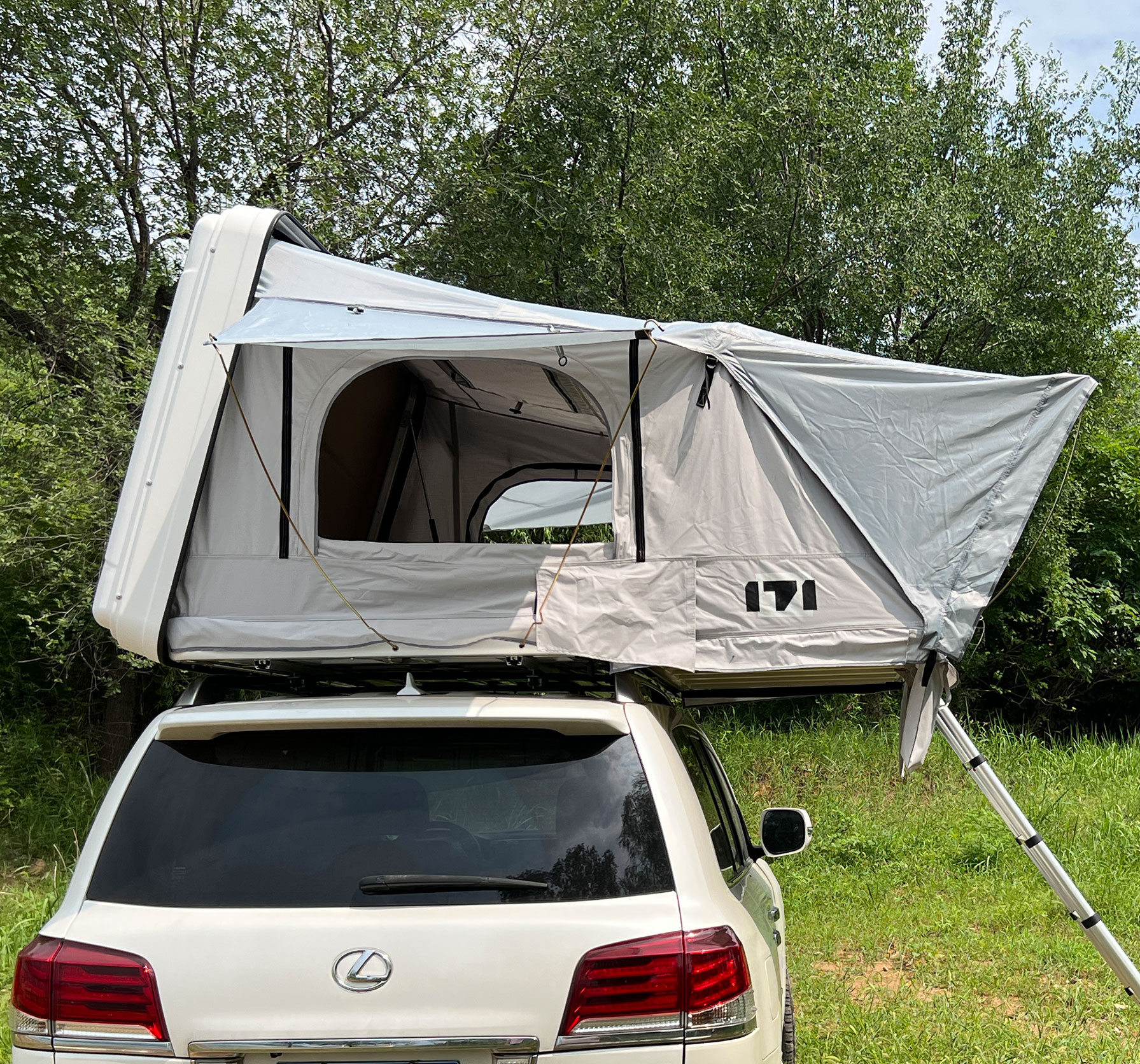Maximizing Comfort in Your Rooftop Tent - 171 outdoor